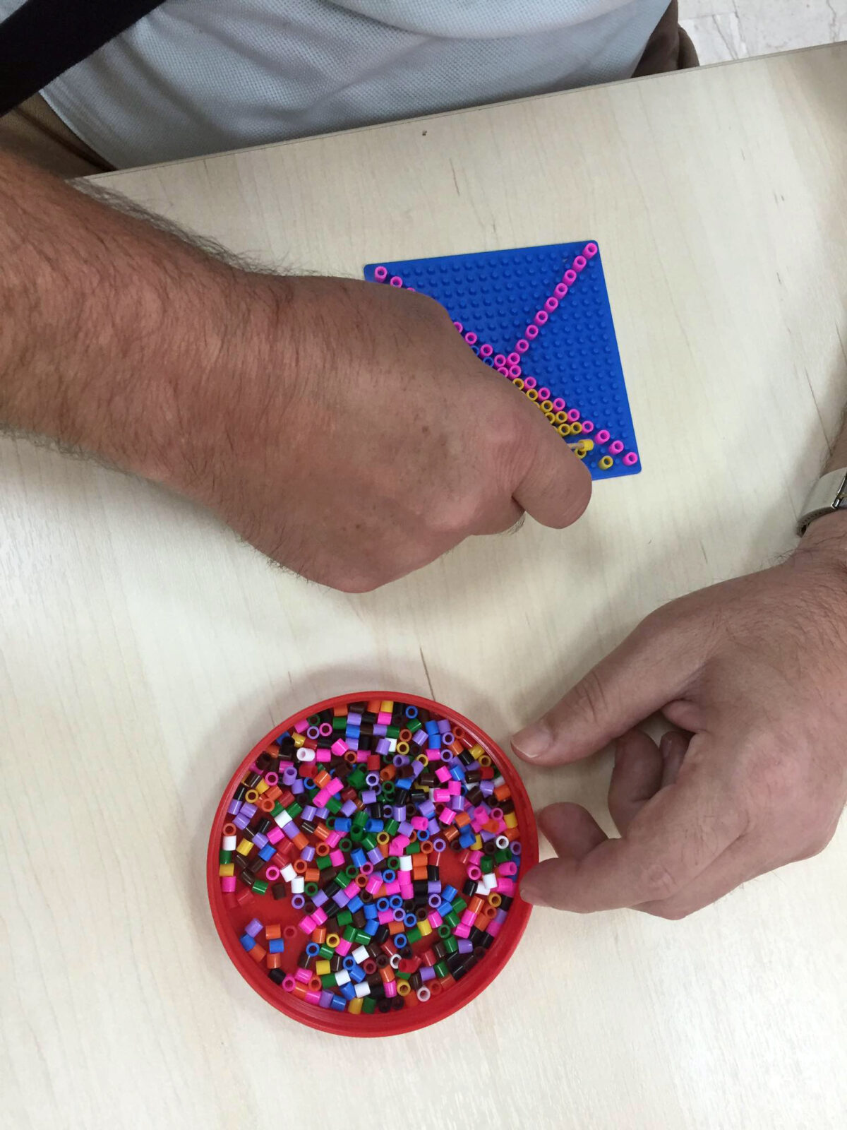 Δημιουργική Απασχόληση με χάντρες Pyssla - ΑΜΚΕ ΙΑΣΙΣ